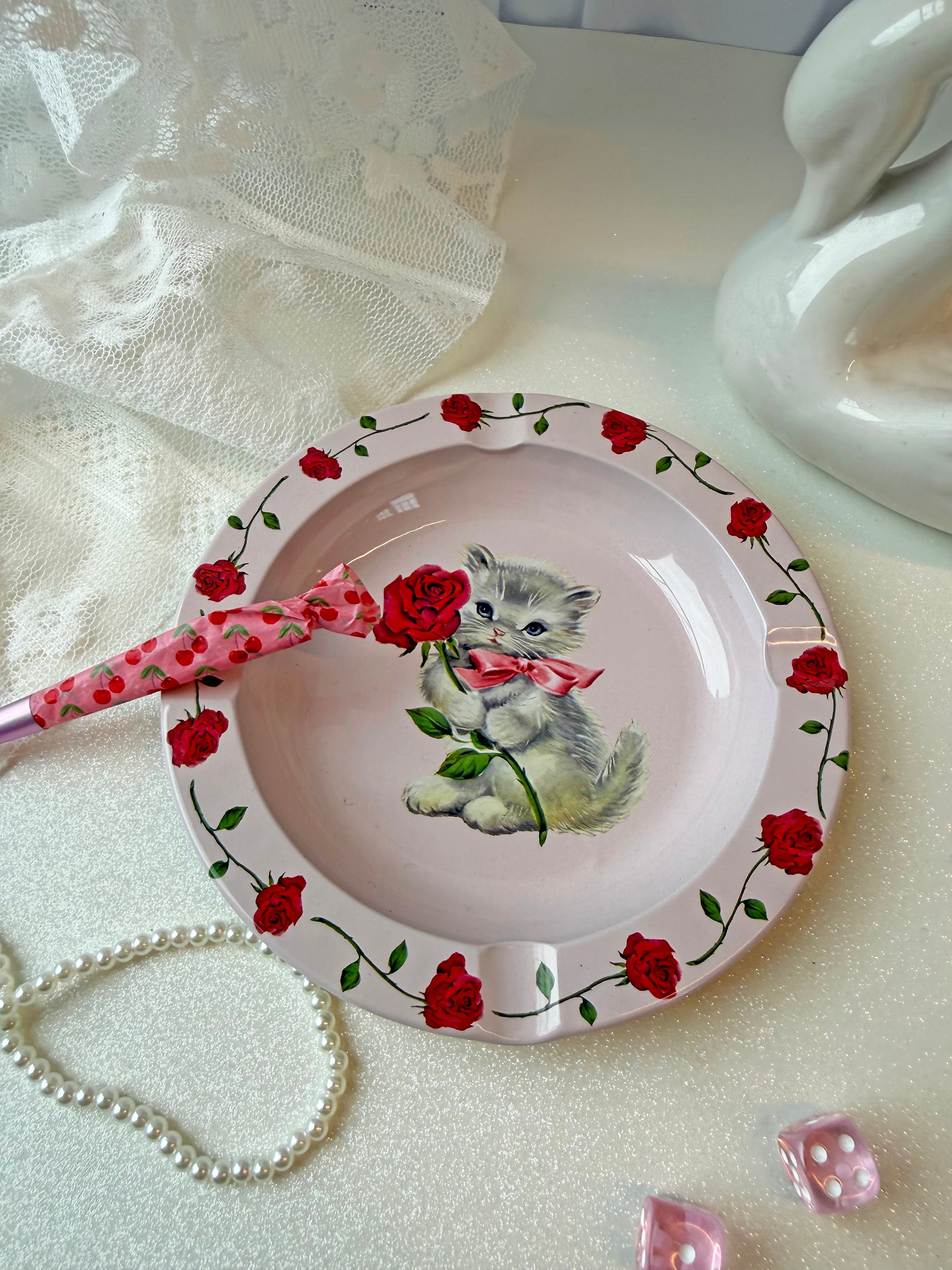 x Smitten Kitten Ash Tray – A Shop of Things